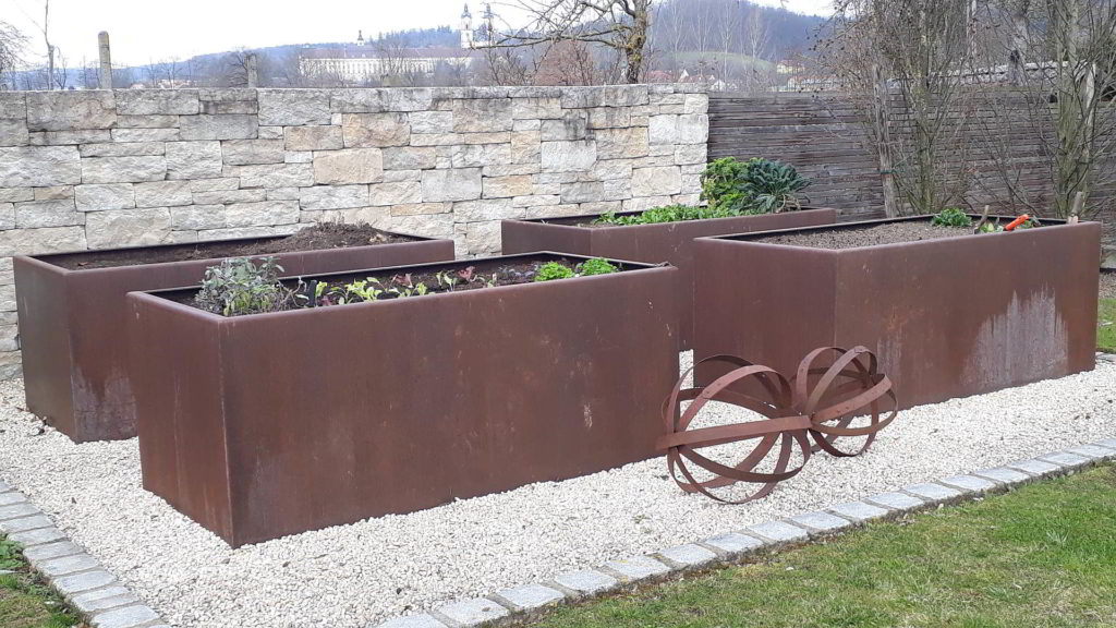 Hochbeete aus Cortenstahl – Hochbeete aus Metall
